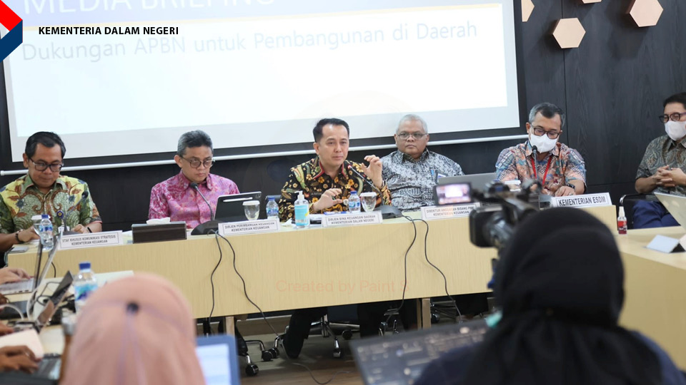 Kemendagri Fasilitasi Pertemuan Bupati Meranti Bahas DBH | tempo.co
