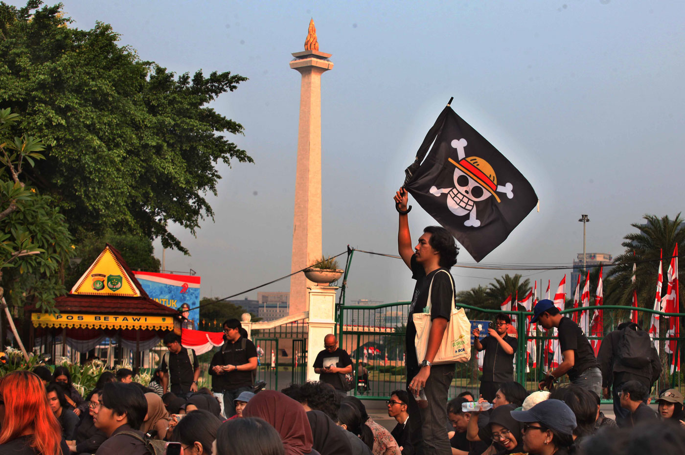 Polemik Pengibaran Bendera One Piece | tempo.co