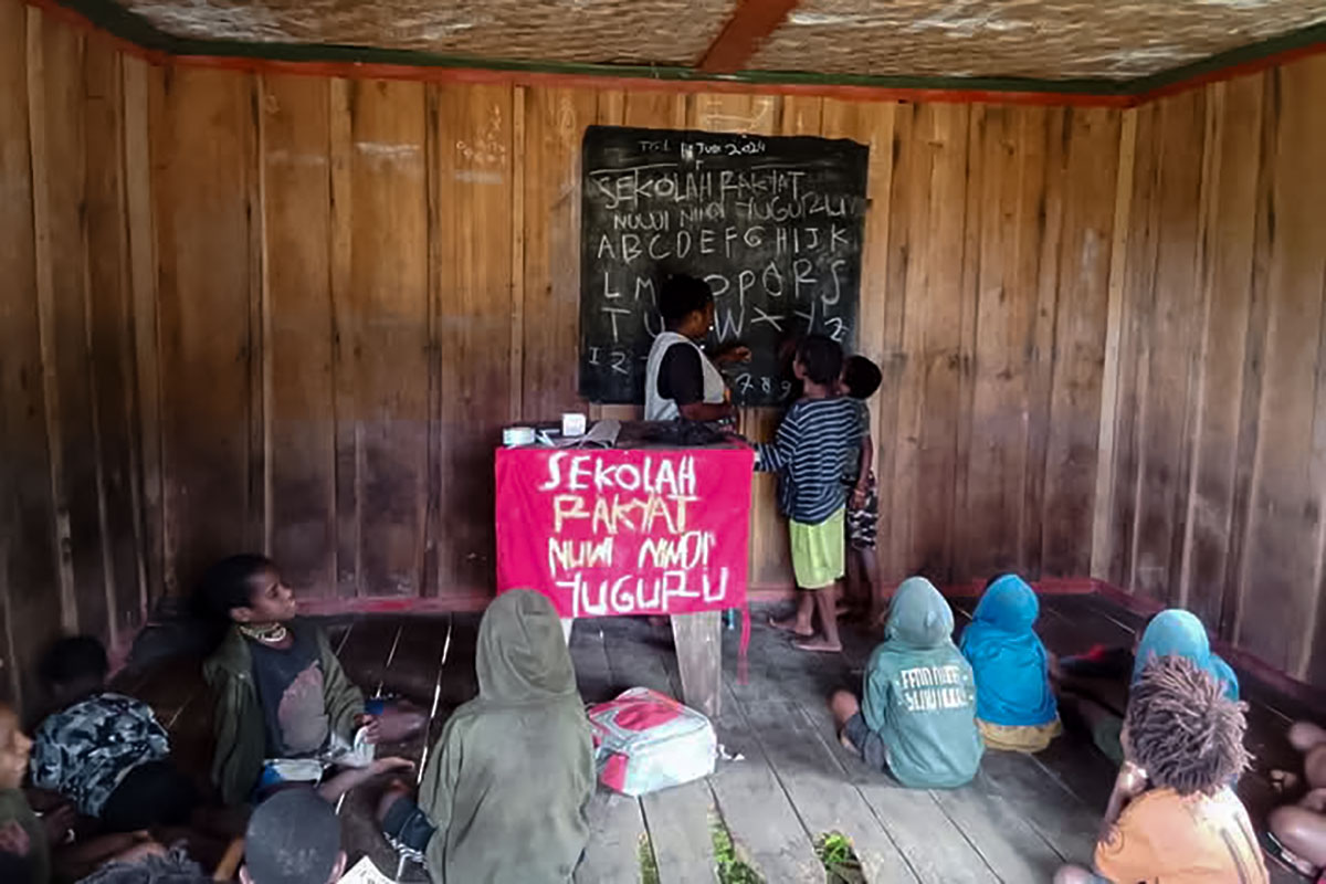 Akar Masalah 700 Ribu Anak Papua Tidak Mengenyam Pendidikan | tempo.co
