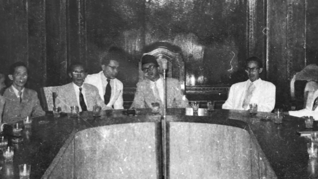 Perlawanan Klandestin Sumitro terhadap Sukarno dari Pelarian | tempo.co
