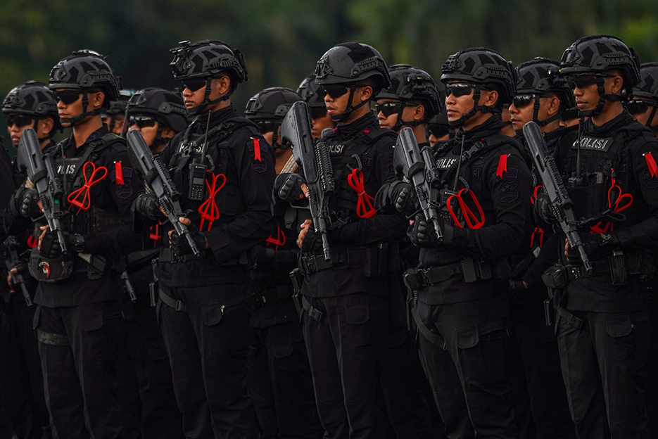 Tentara Aktif Jadi Penagih Utang, Bagaimana Bisa? | tempo.co