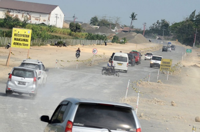 Target Pembebasan Lahan Tol Trans Jawa Tak Tercapai - Ekonomi dan Bisnis - koran.tempo.co