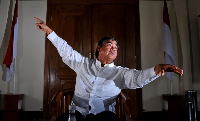 Panji Gumilang Al-Zaytun Dilaporkan ke Polisi - Nasional - koran.tempo.co Panji Gumilang Al-Zaytun Dilaporkan ke Polisi - Nasional - koran.tempo.co